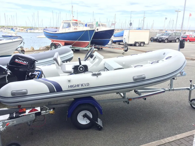 Highfield CL380 RIB